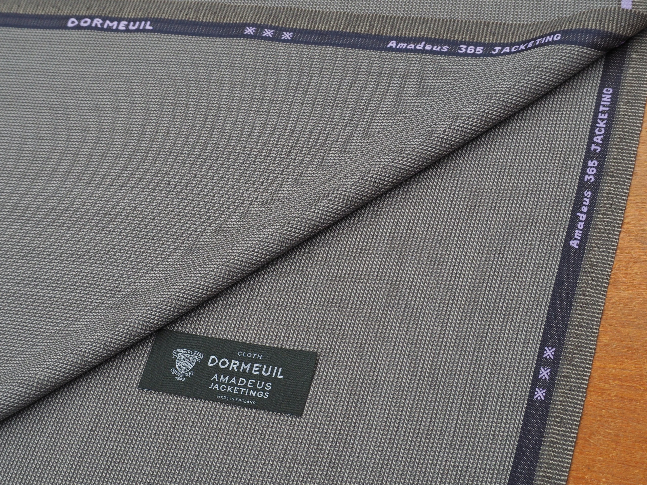 Dormeuil Amadeus 365 Jacketing Brown, Mixture Shade Taupe/Oatmeal/Grey Semi Plain, Loose Weave ...
